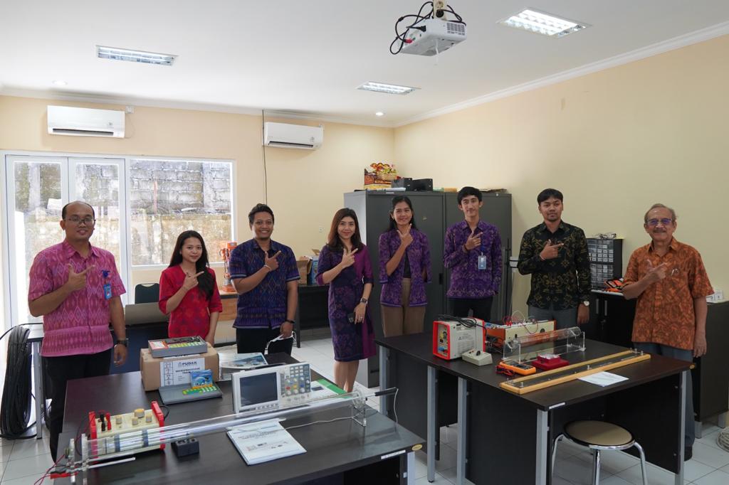 Rektor Unwar Resmikan 4 LAB Sekolah Vokasi - KabarBaliHits